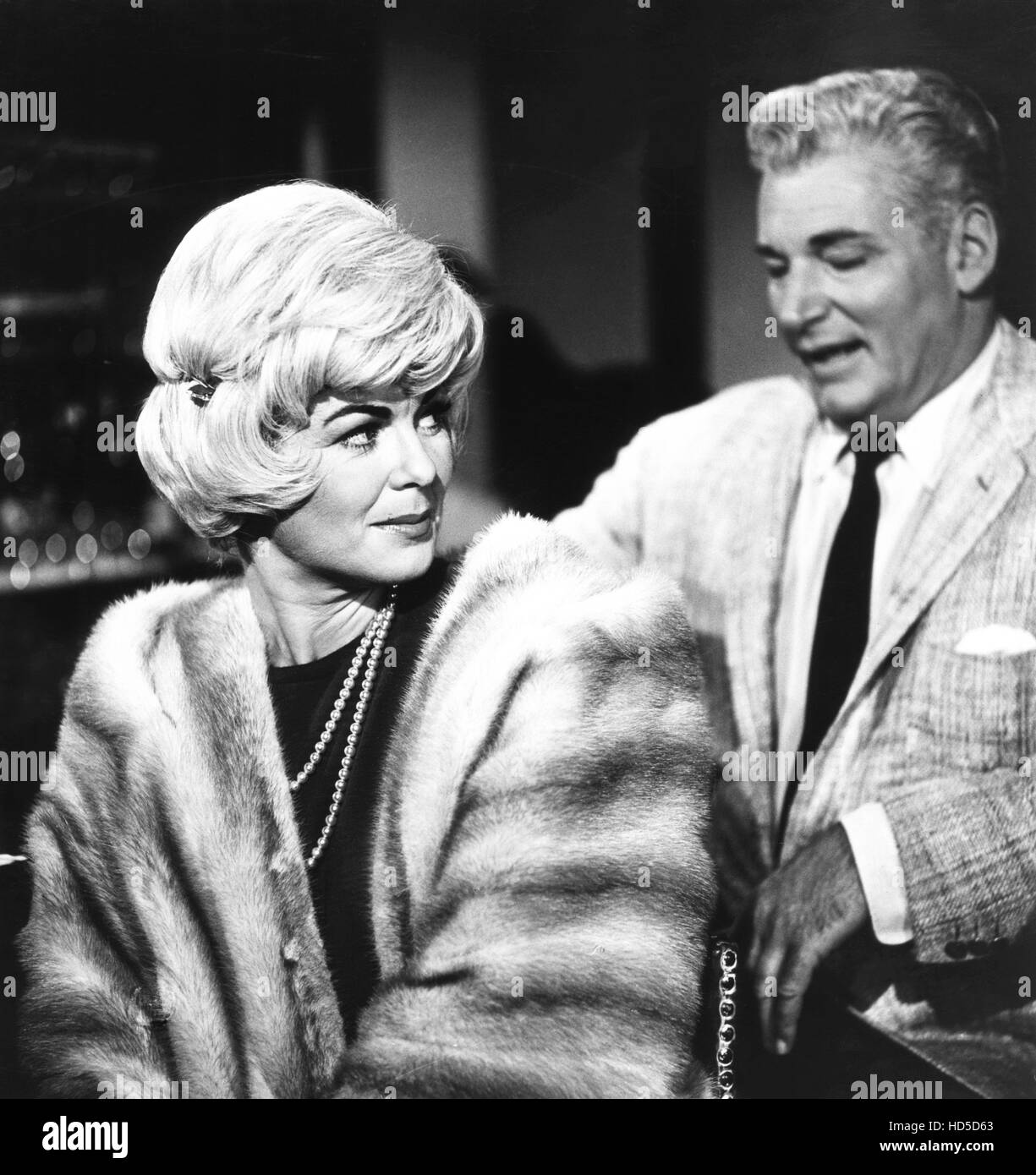 PERRY MASON, from left: Barbara Hale, William Hopper, 1957-1966 Stock ...