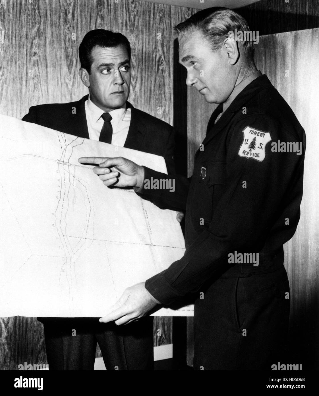 PERRY MASON, Raymond Burr, Harry Carey, Jr., 1957-66 Stock Photo - Alamy