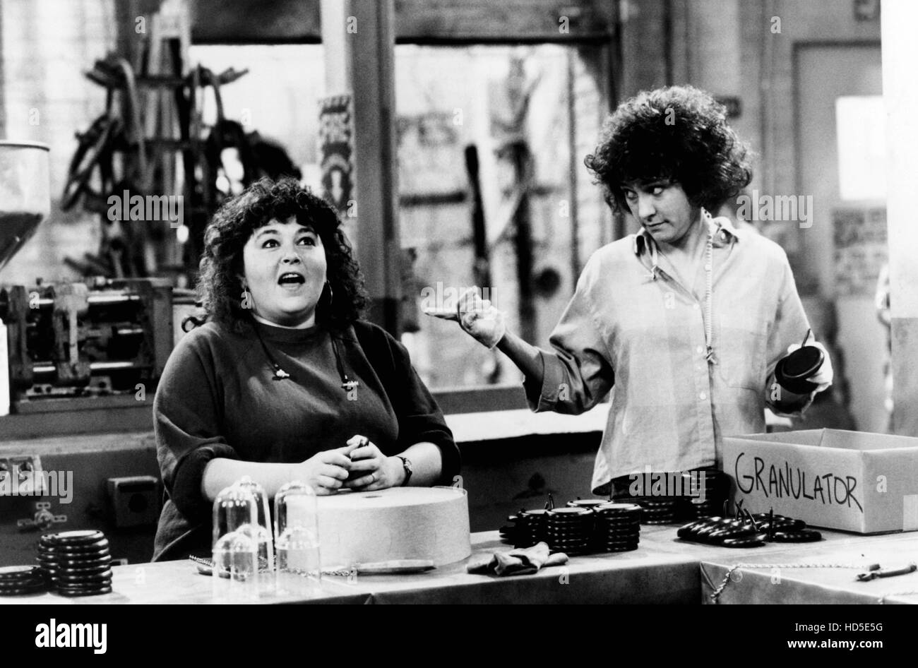 ROSEANNE, Roseanne, Laurie Metcalf in episode 'Life and Stuff' aired 10 ...