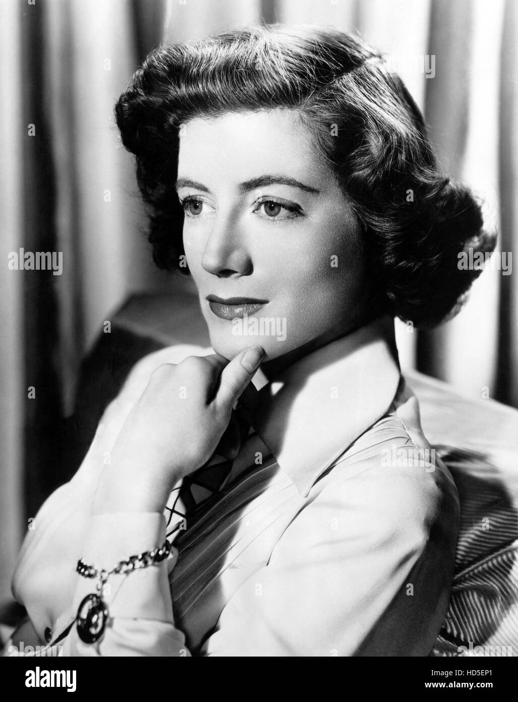 THE SARAH CHURCHILL SHOW, (aka HALLMARK PRESENTS SARAH CHURCHILL ...