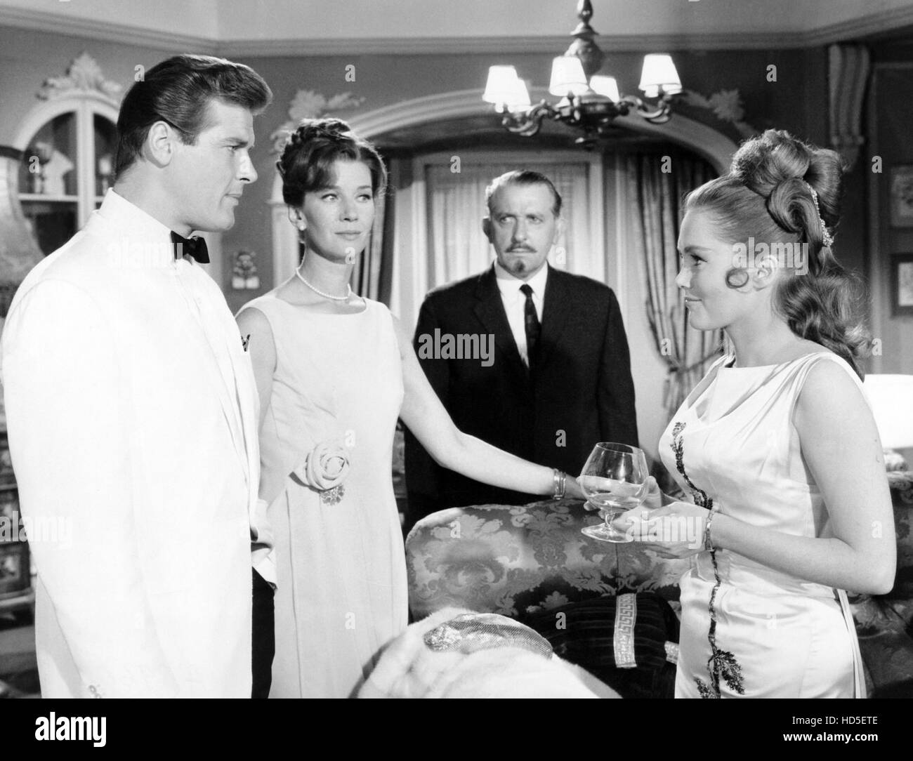 THE SAINT, Roger Moore, Lois Maxwell, Richard Warner, Quinn O'Hara ...