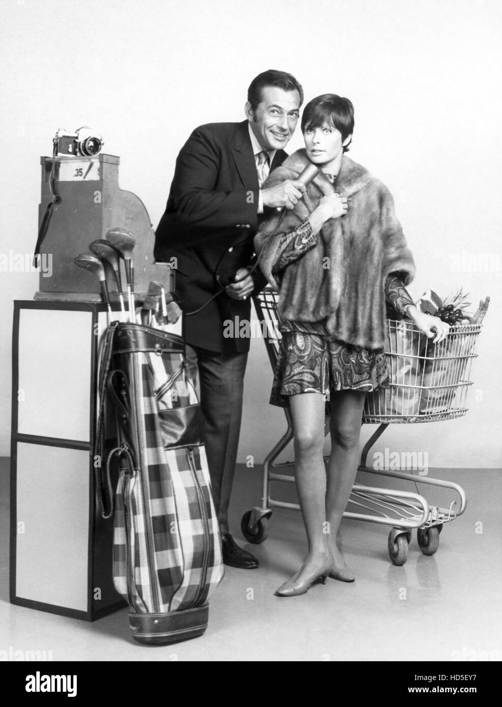 SALE OF THE CENTURY, host Jack Kelly, model Barbara Lyon, (Season 1 ...