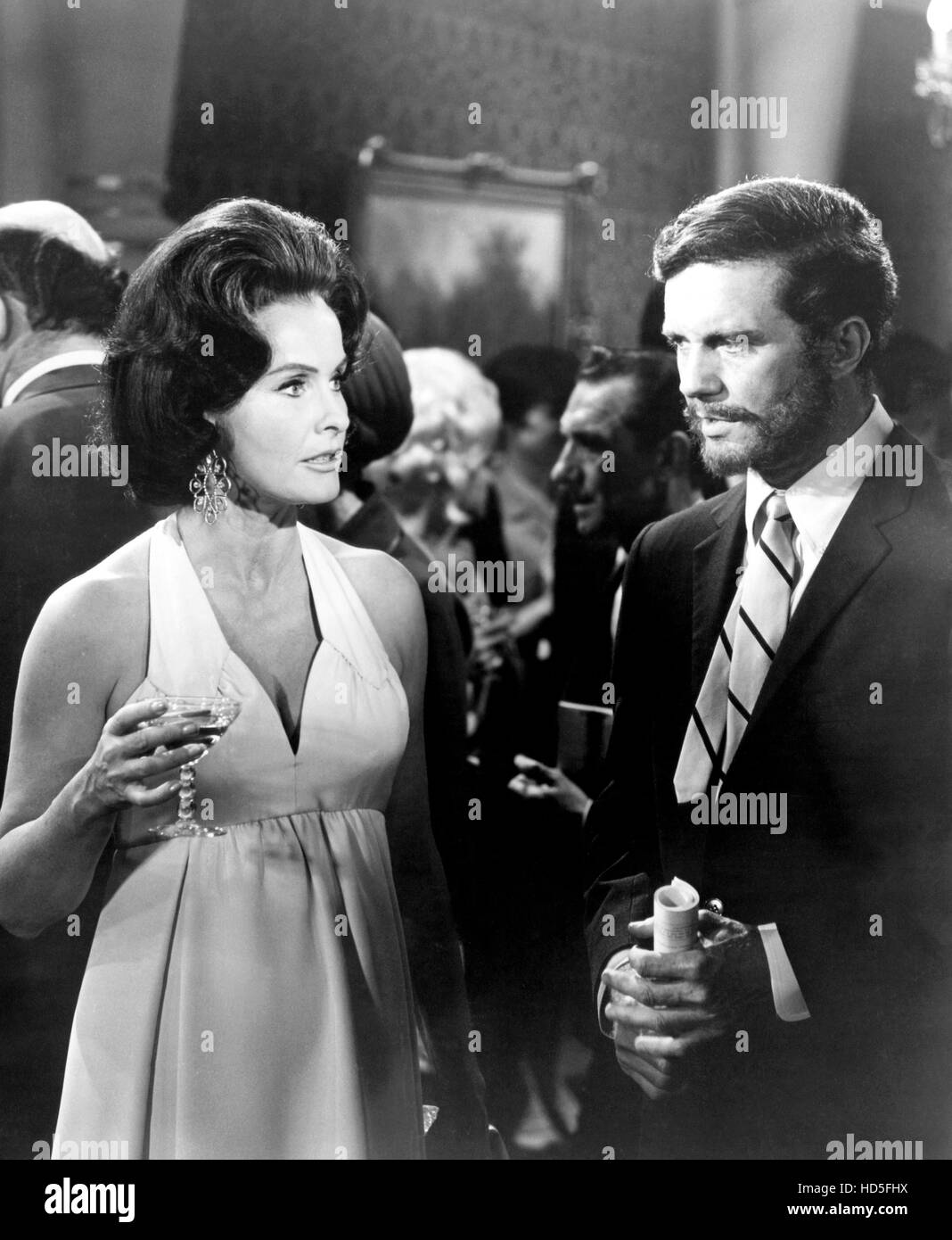 THE SUNSHINE PATRIOT, Dina Merrill, Cliff Robertson, 1968 Stock Photo ...
