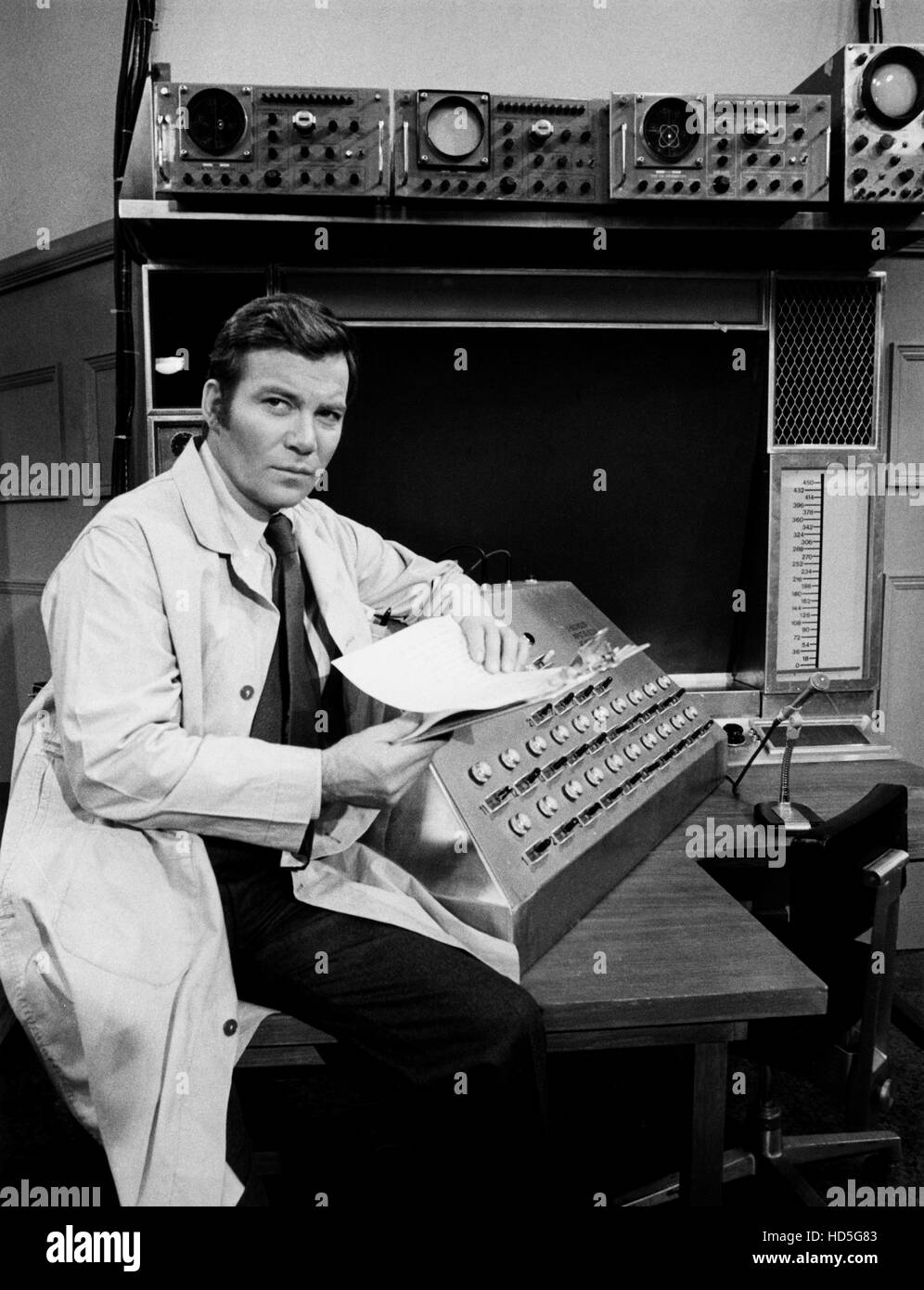 THE TENTH LEVEL, William Shatner, aired August 26, 1976 Stock Photo - Alamy