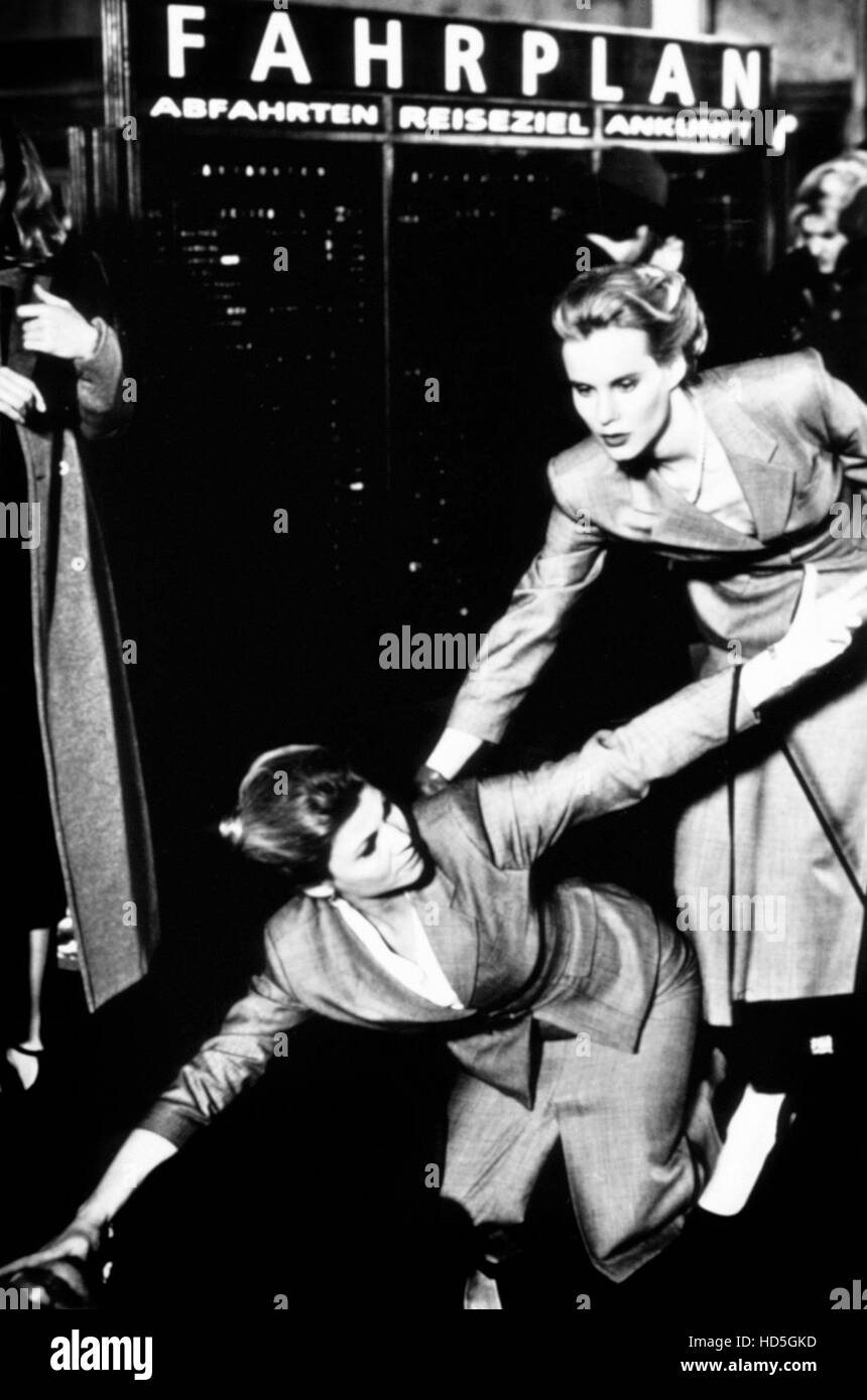 VR.5, from left: Markie Post, Lori Singer, 1995-1997, TM & Copyright ...