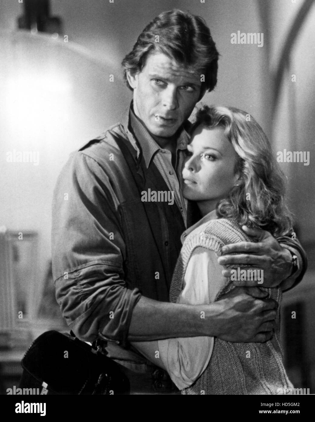 V: THE SERIES, Marc Singer, Faye Grant, 1984-1985 Stock Photo - Alamy