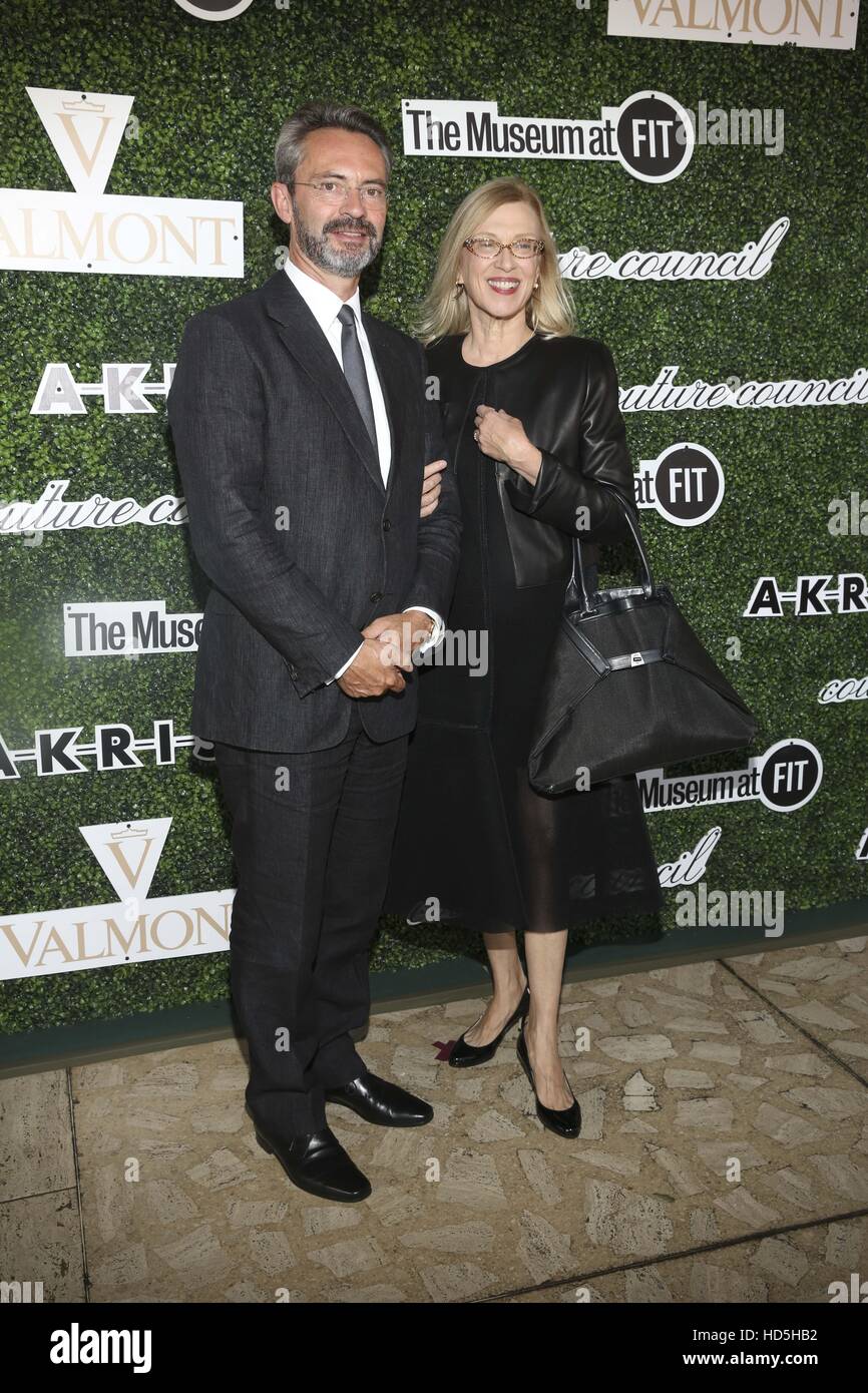 Valerie steele hi-res stock photography and images - Alamy