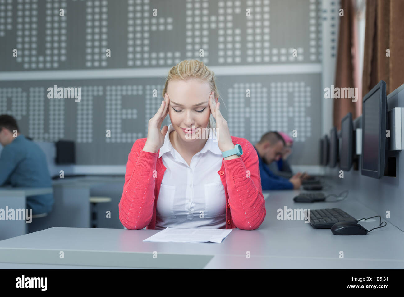 Students learning in computer lab Stock Photo - Alamy