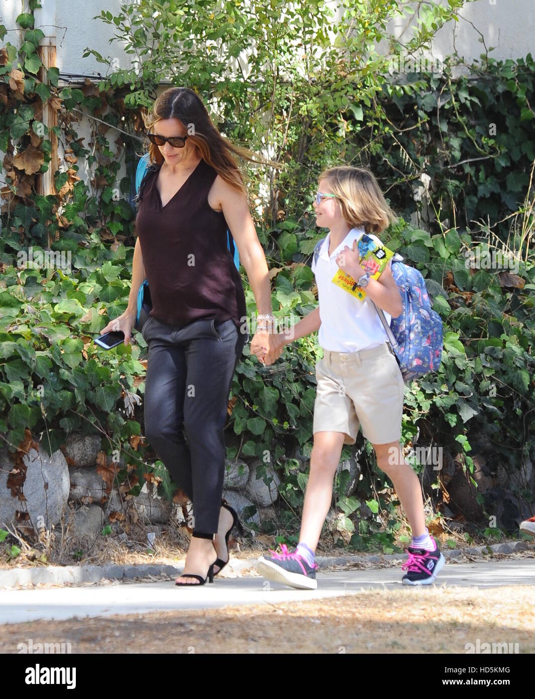 Jennifer Garner out and about with her daughters Violet Affleck and ...