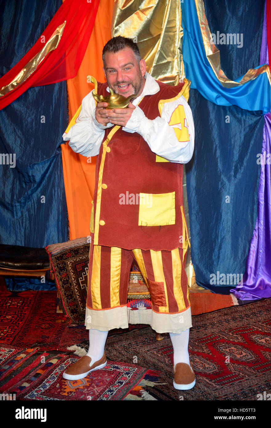 Aladdin pantomime photocall waterside theatre hi-res stock photography ...