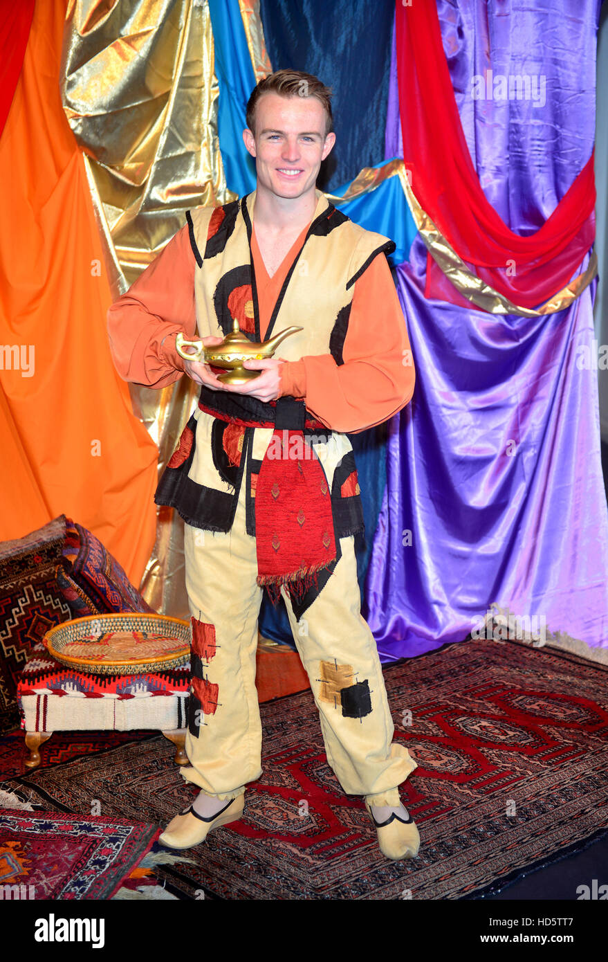 Aylesbury Waterside Theatre photocall for this year's family pantomime ...