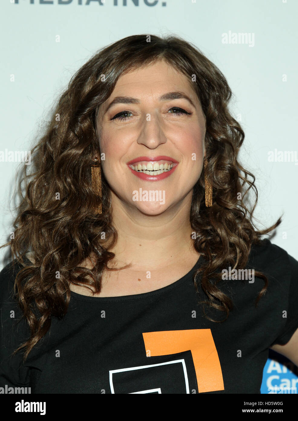 Hollywood Unites For The 5th Biennial Stand Up To Cancer (SU2C ...