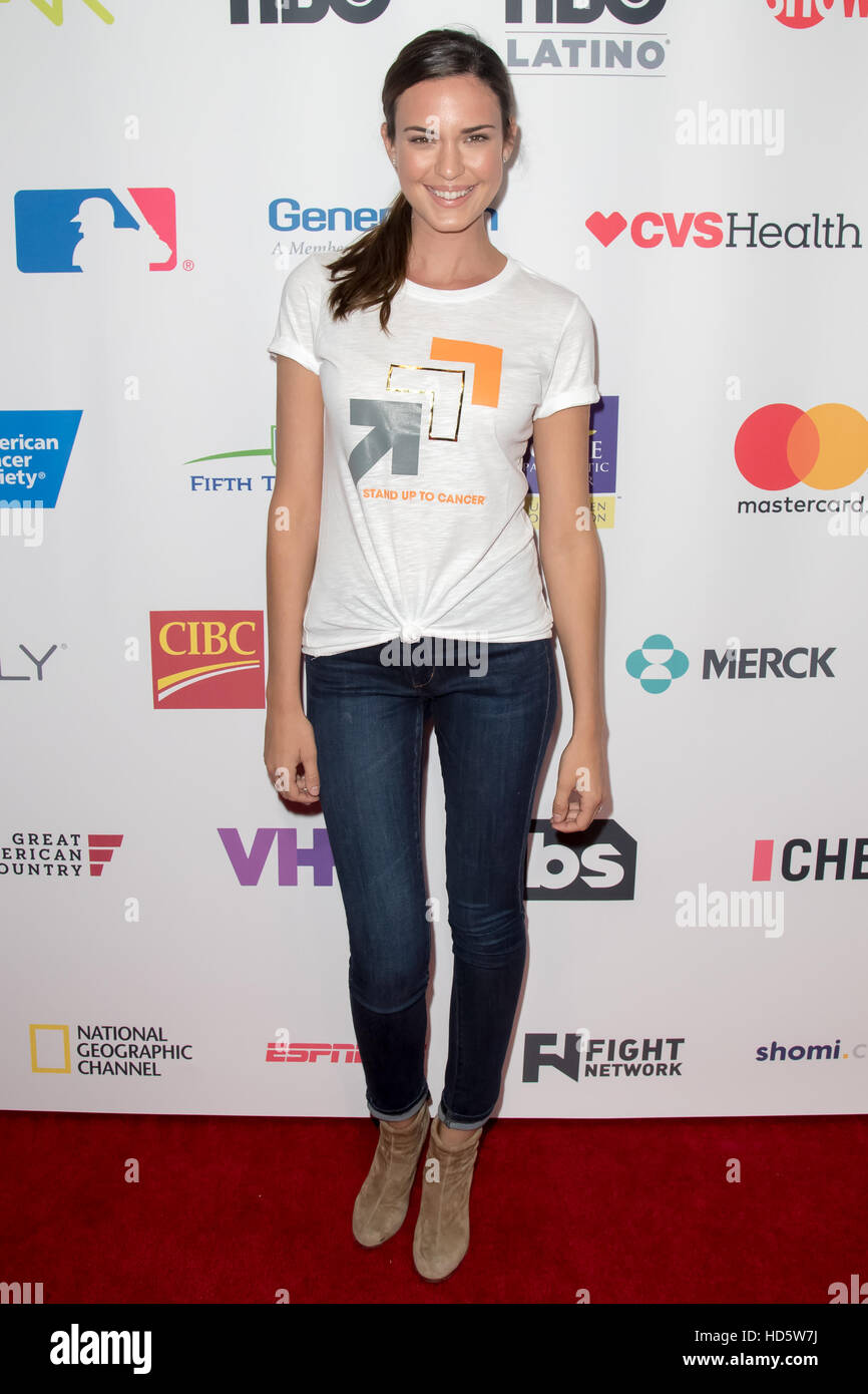 The 5th Biennial Stand Up To Cancer at Walt Disney Concert Hall ...
