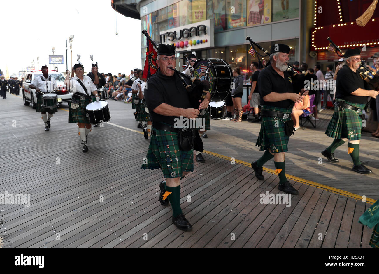 2017 Miss America Show Us Your Shoes Parade at The Boardwalk Atlantic ...