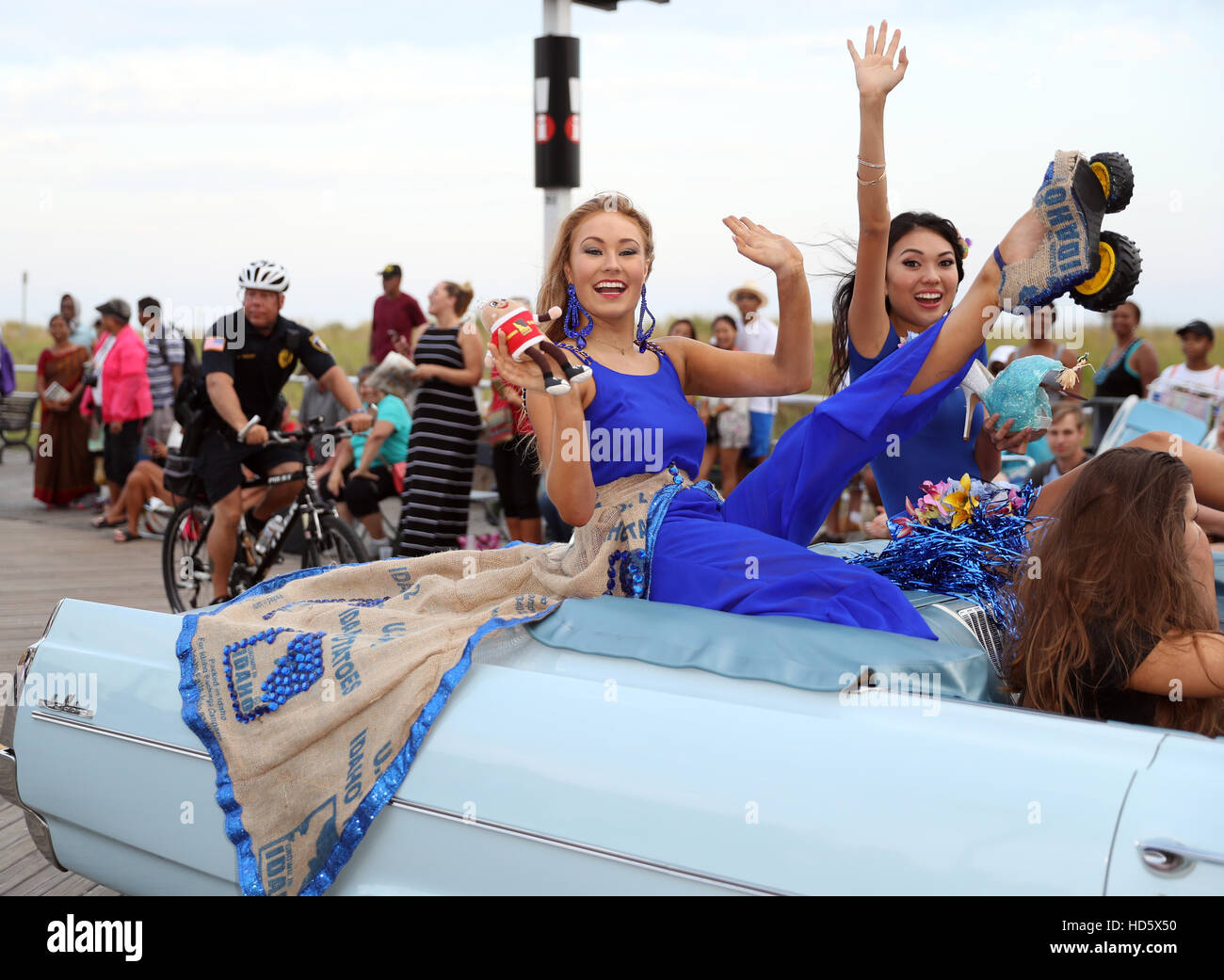 2017 Miss America Show Us Your Shoes Parade at The Boardwalk Atlantic ...
