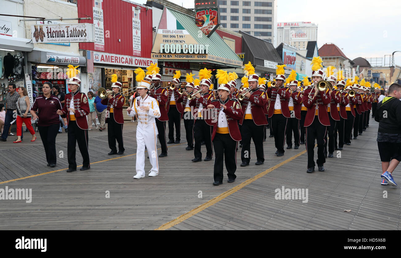 2017 Miss America Show Us Your Shoes Parade at The Boardwalk Atlantic ...