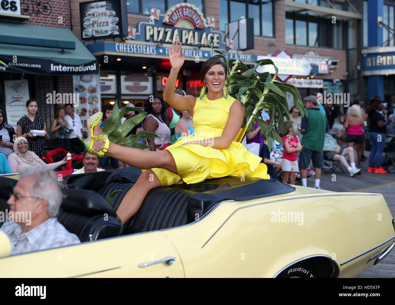 2017 Miss America Show Us Your Shoes Parade at The Boardwalk Atlantic ...