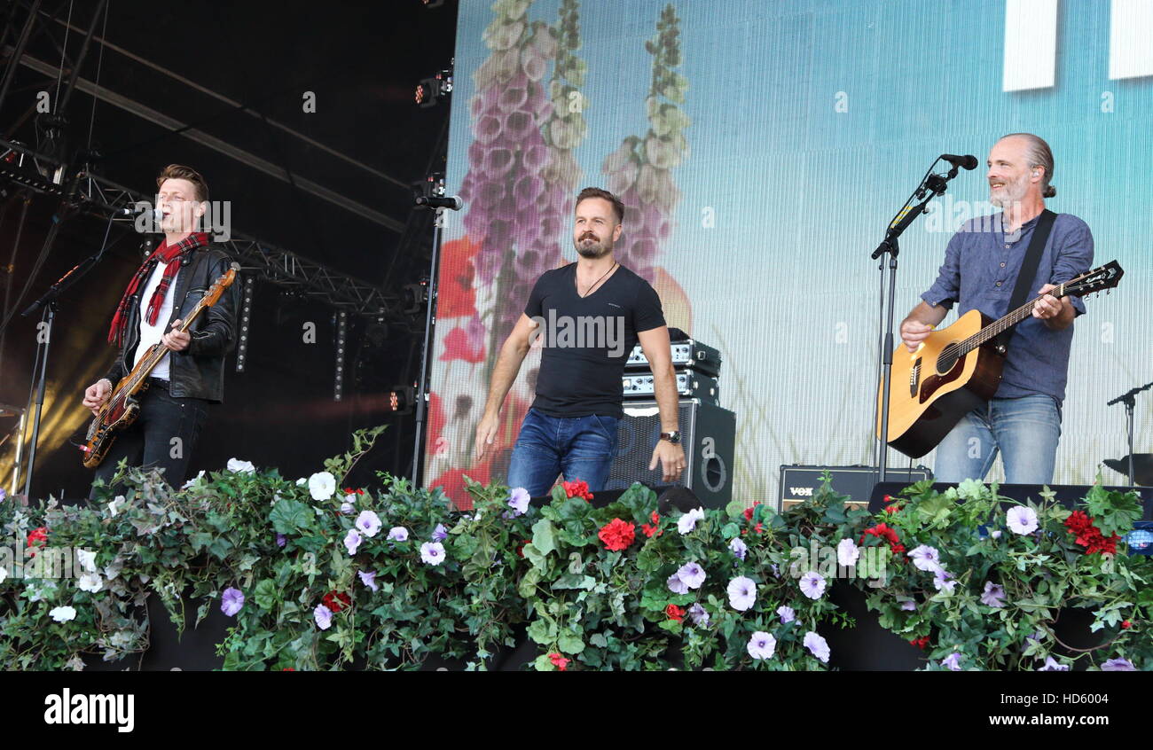 Travis dougie payne hi-res stock photography and images - Alamy