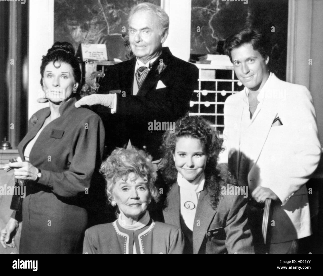 THE NUTT HOUSE, (clockwise from left): Cloris Leachman, Harvey Korman ...