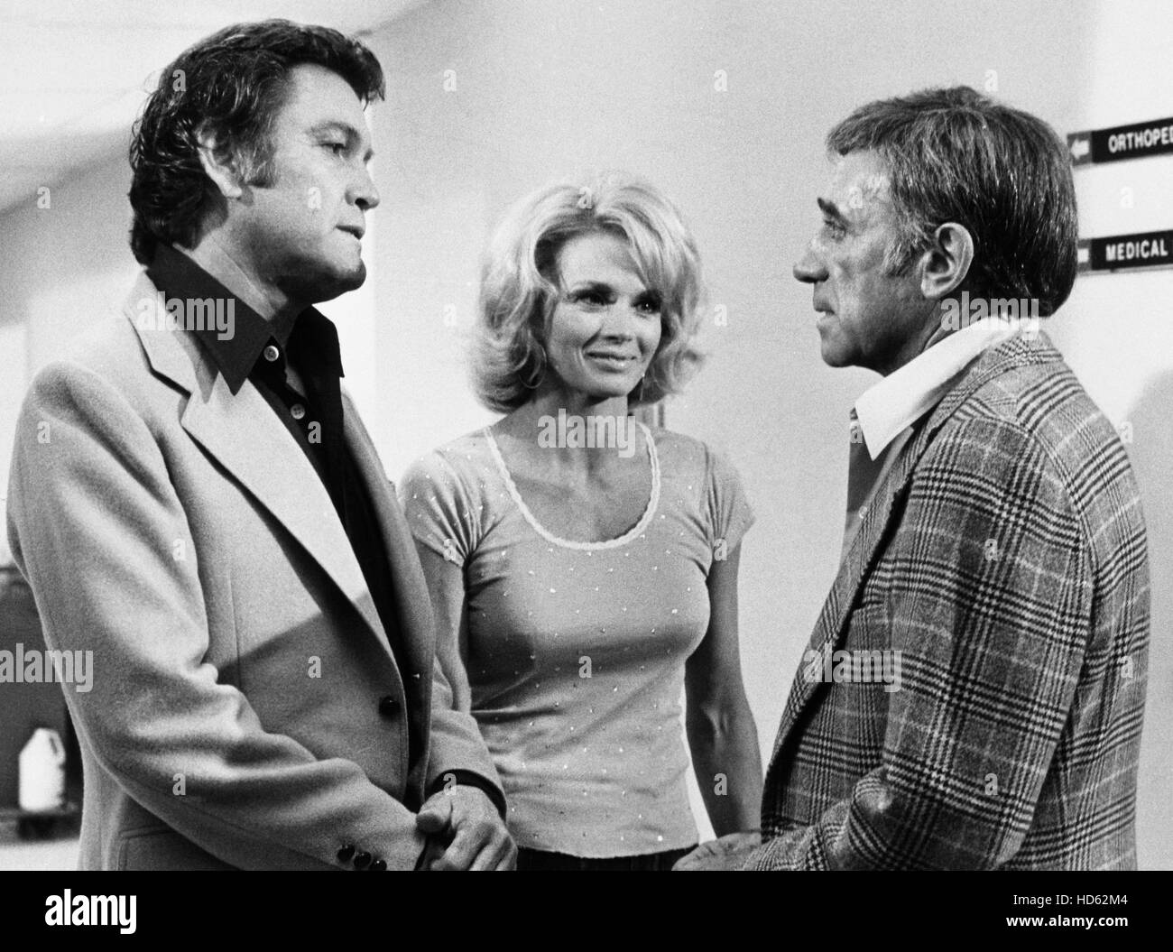 POLICE WOMAN, from left, Earl Holliman, Angie Dickinson, Dane Clarke ...