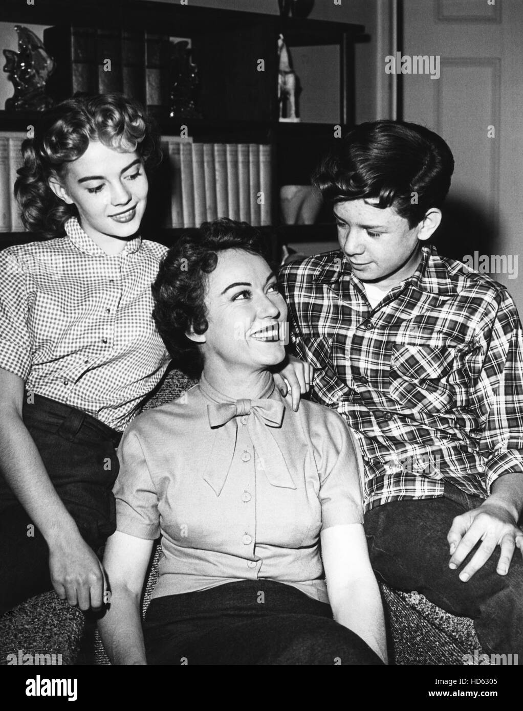 THE PRIDE OF THE FAMILY, from left: Natalie Wood, Fay Wray, Robert ...