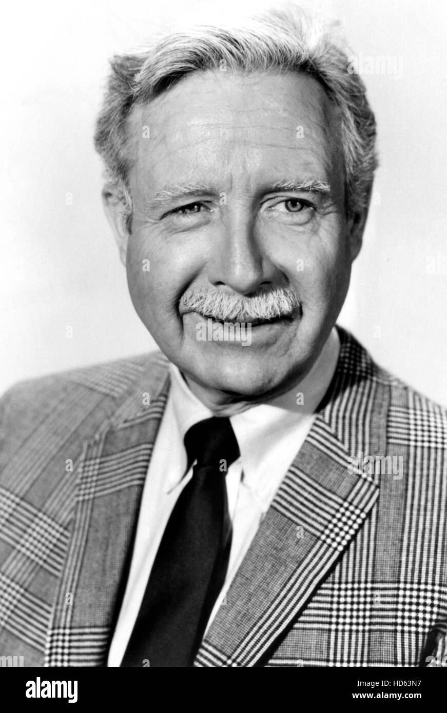 THE SECOND HUNDRED YEARS, Arthur O'Connell, 1967-68 Stock Photo - Alamy