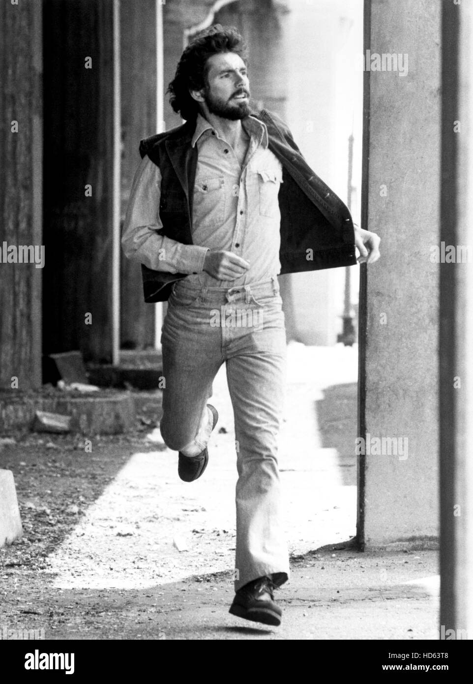 SERPICO, David Birney in 'The Serbian Connection' (Season 1, Episode 10 ...