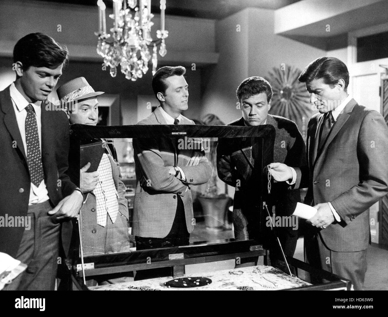 77 SUNSET STRIP, Robert Logan, Louis Quinn, Edd Byrnes, Roger Smith ...