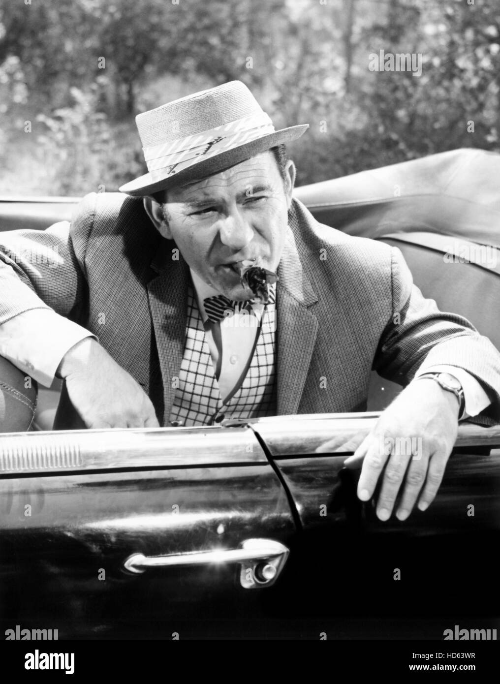 77 SUNSET STRIP, Louis Quinn, 'The Odds On Odette', (Season 5, aired ...