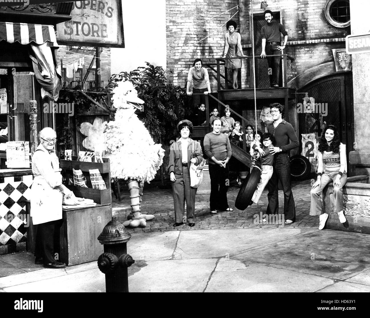 SESAME STREET, Will Lee, Big Bird, Charlotte Rae, Bob McGrath, Loretta ...