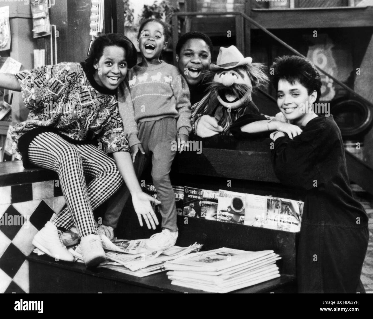 SESAME STREET, (l-r): Tempest Bledsoe, Keisha Knight Pulliam, Malcolm ...