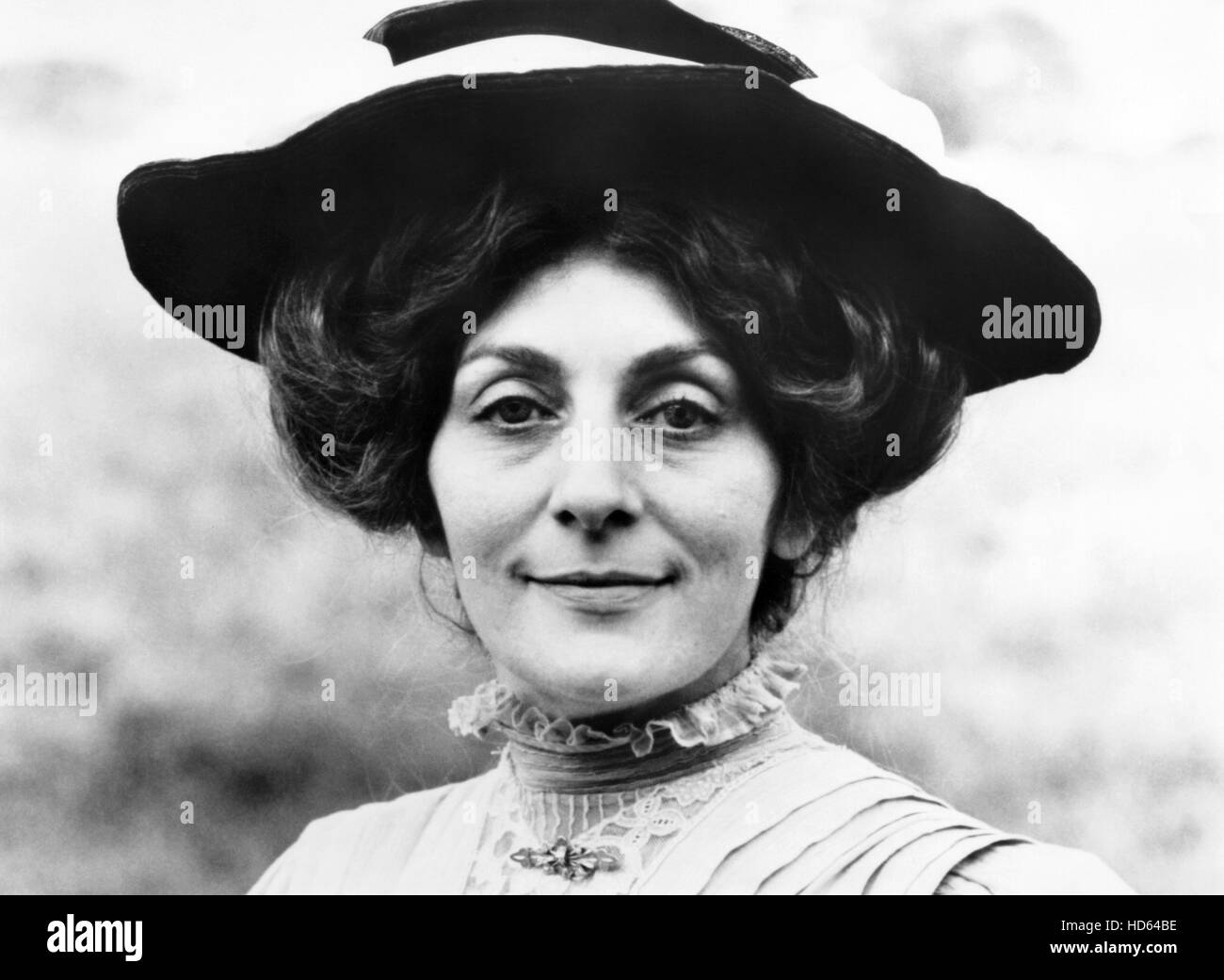 SHOULDER TO SHOULDER, Georgia Brown, 1974 Stock Photo - Alamy