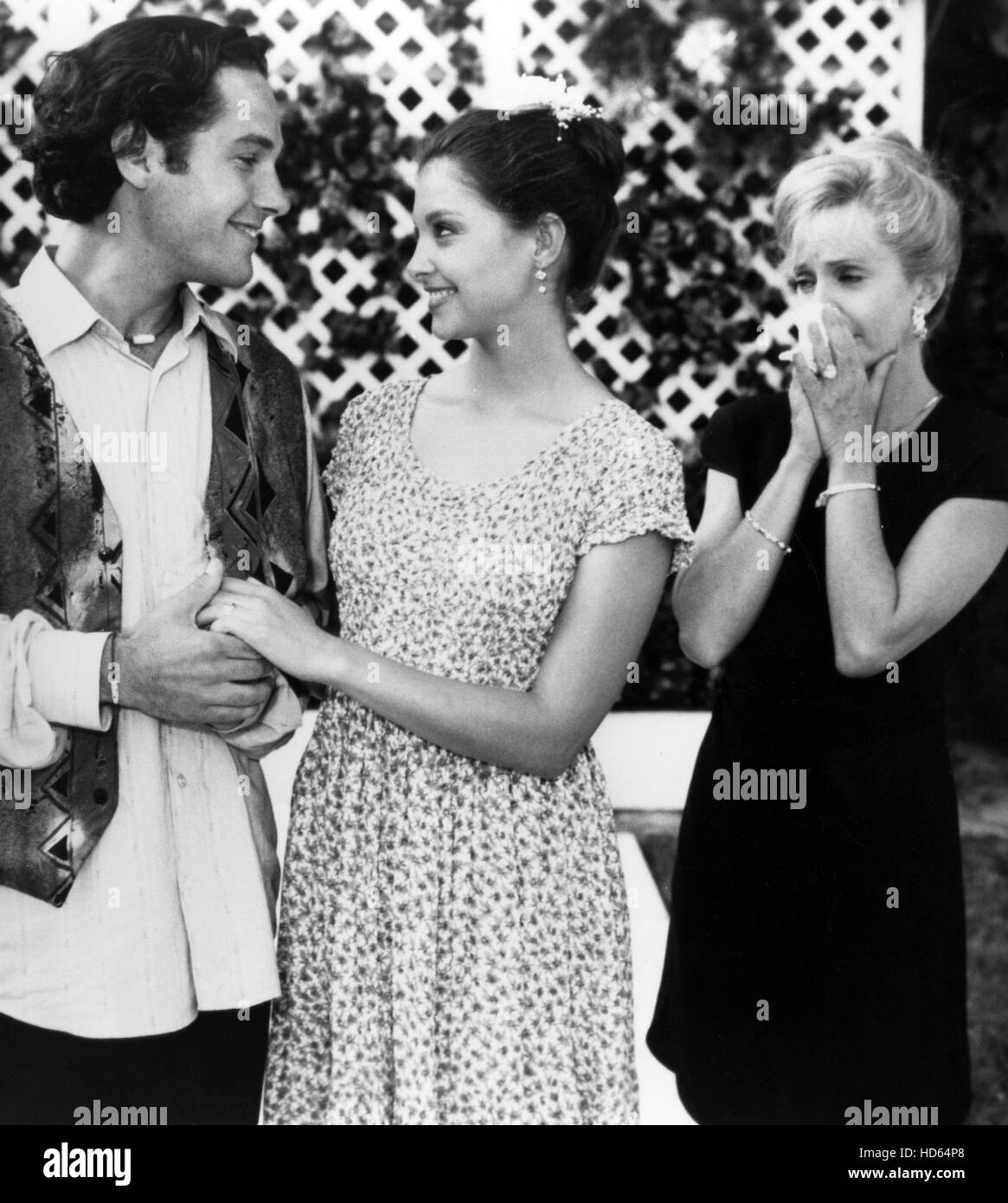SISTERS, Paul Rudd, Ashley Judd, Swoosie Kurtz, Season 3, Ep ...