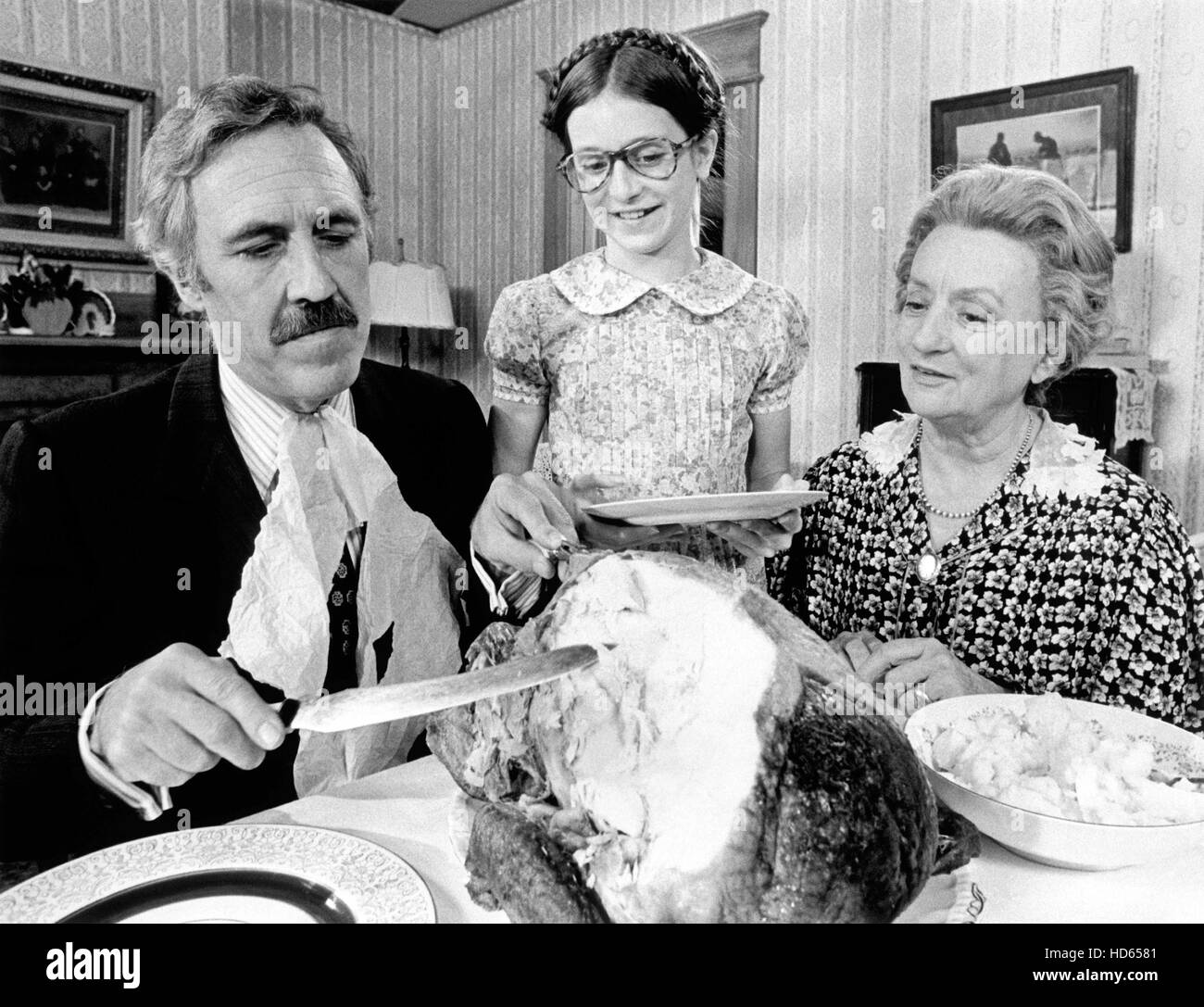 THE THANKSGIVING TREASURE, from left: Jason Robards, Lisa Lucas ...