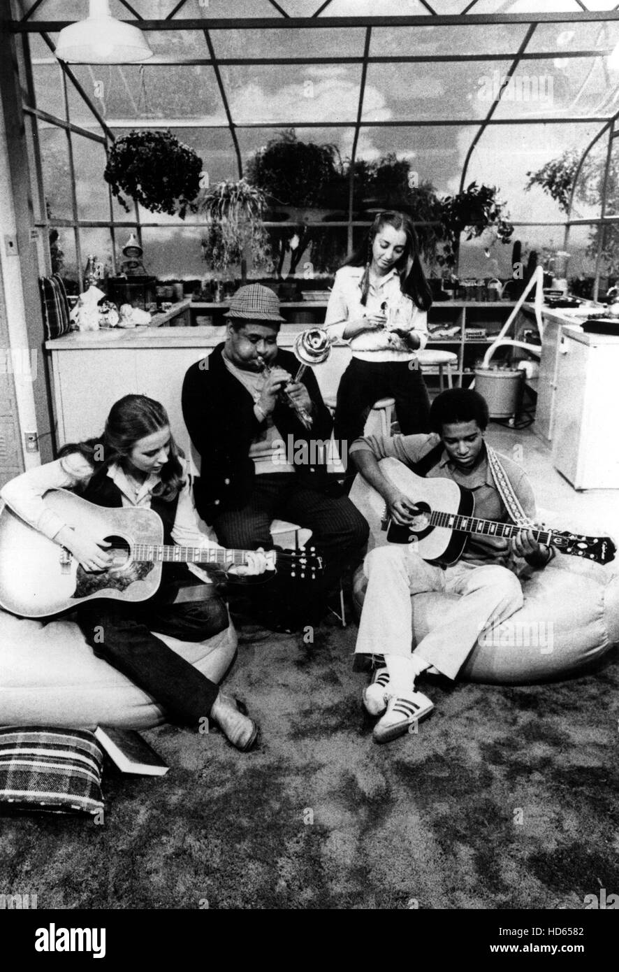 3-2-1 CONTACT, Liz Moses, Dizzy Gillespie, Ginny Ortiz, Leon W. Grant ...