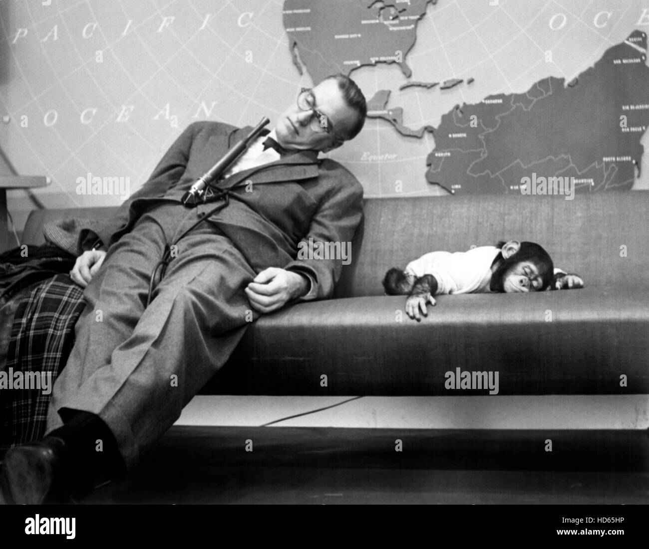 THE TODAY SHOW, from left: Dave Garroway, J. Fred Muggs, (1950s), 1952 ...