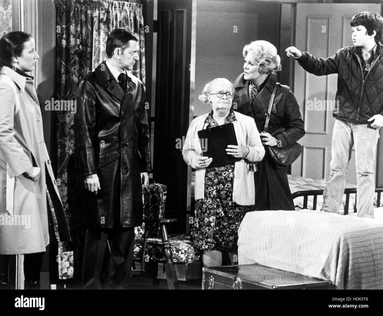 THE TONY RANDALL SHOW, from left: Devon Scott, Tony Randall, Nedra Volz ...