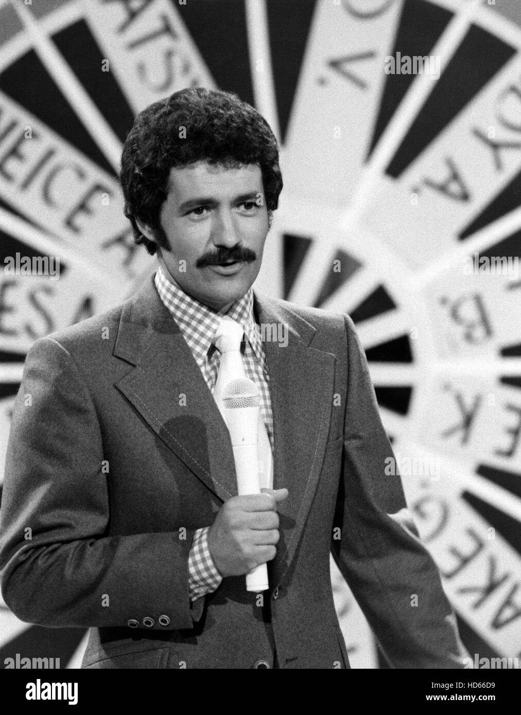 WIZARD OF ODDS, Host Alex Trebek, 1973-1974 Stock Photo - Alamy