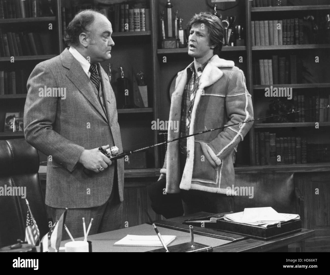 WKRP IN CINCINNATI, Gordon Jump, Gary Sandy, 1978-82, 'Pilot' aired 9 ...