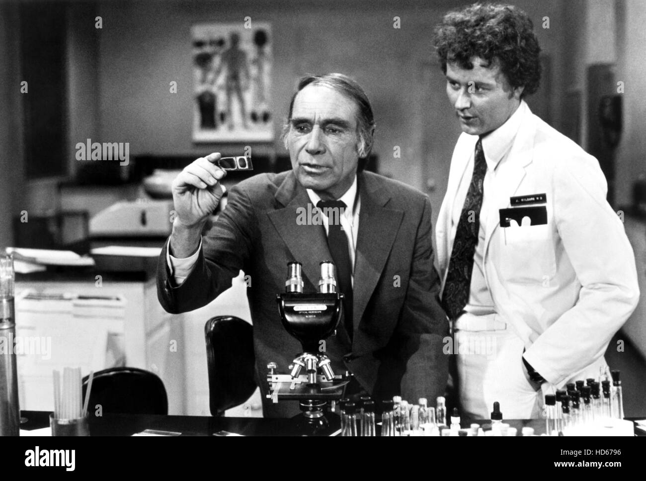 YOUNG DR. KILDARE, from left: Gary Merrill, Mark Jenkins, 1972 Stock ...