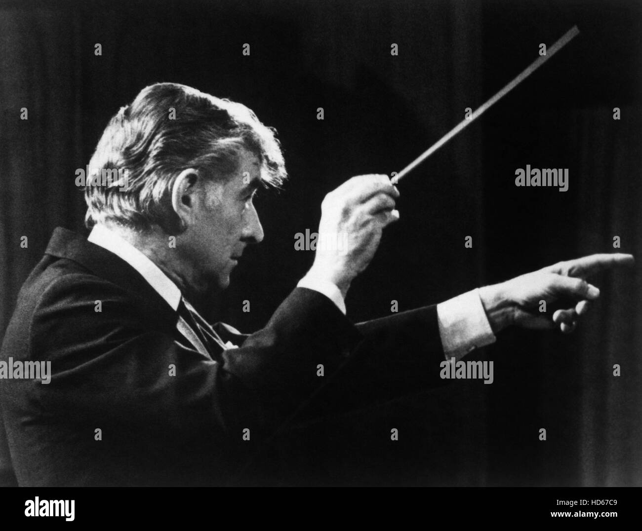 YOUNG PEOPLE'S CONCERTS, Leonard Bernstein, 1969 Stock Photo - Alamy