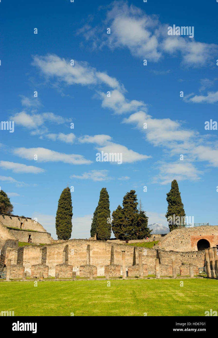 Palestra dei Gladiatori, Court of Gladiators, Pompeii, Italy, Europe ...
