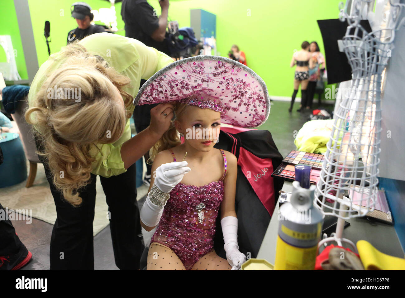 ABBY'S ULTIMATE DANCE COMPETITION, JoJo (center), (Season 2, 2013 ...