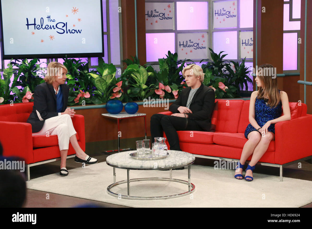 AUSTIN & ALLY, l-r: Mim Drew, Ross Lynch, Laura Marano in 'Duets ...