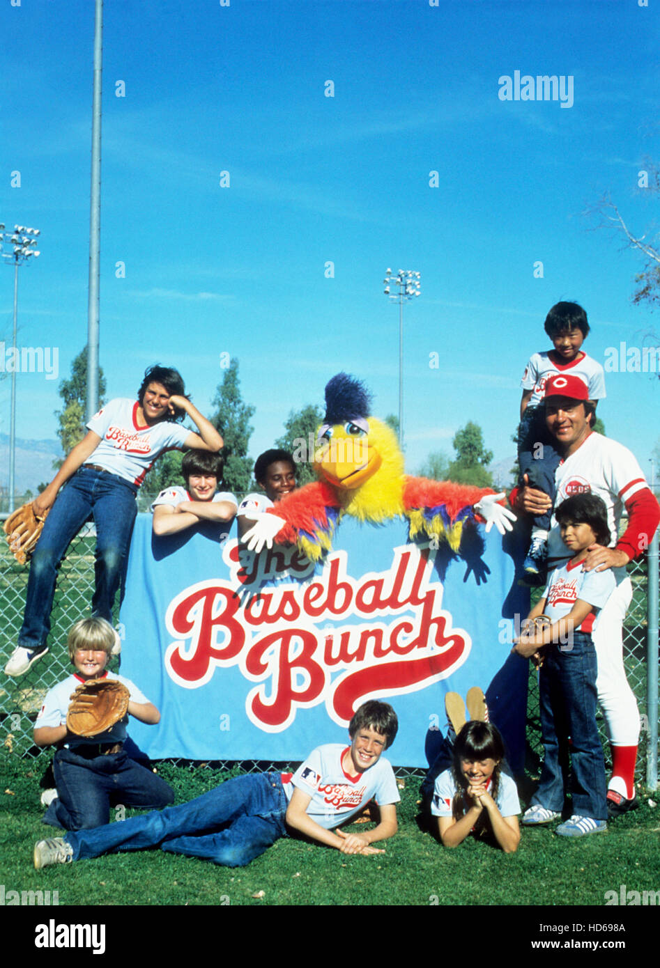 THE BASEBALL BUNCH, The San Diego Chicken (center), Johnny Bench (right ...