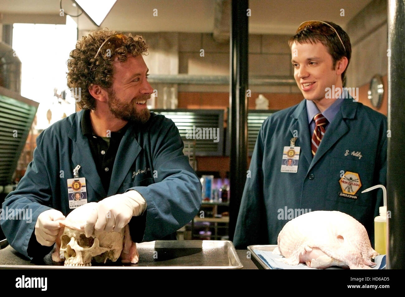 BONES, TJ Thyne, Eric Millegan, 'Player Under Pressure', (Season 2 ...