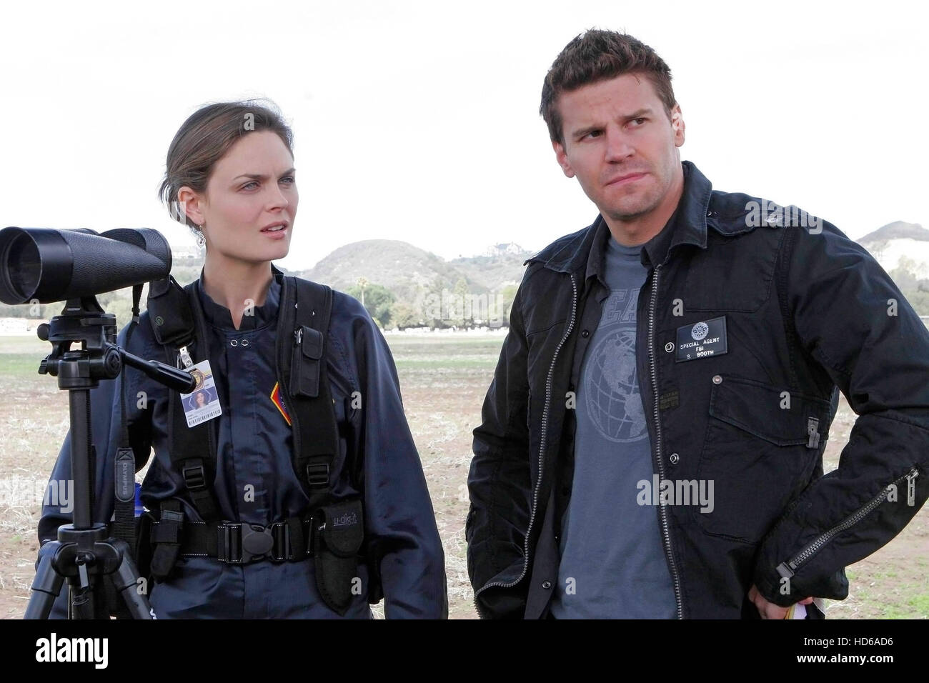 BONES, Emily Deschanel, David Boreanz 'Spaceman in a Crater', (Season 2 ...