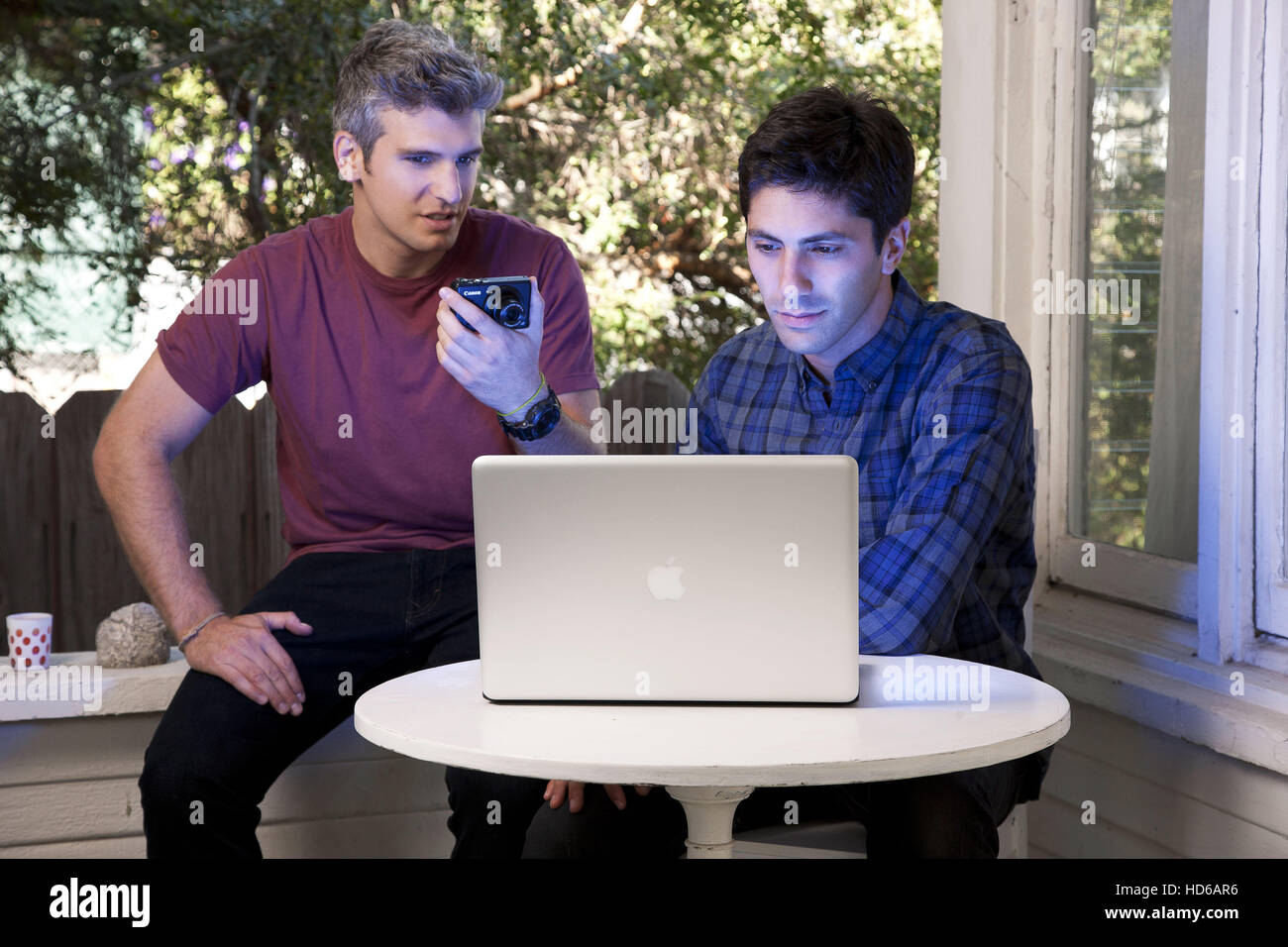 CATFISH: THE TV SHOW, (from left): hosts Max Joseph, Yaniv 'Nev ...
