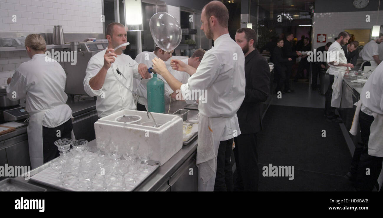 CHEF'S TABLE, Grant Achatz and staff in 'Chicago' (Season 2, aired May ...