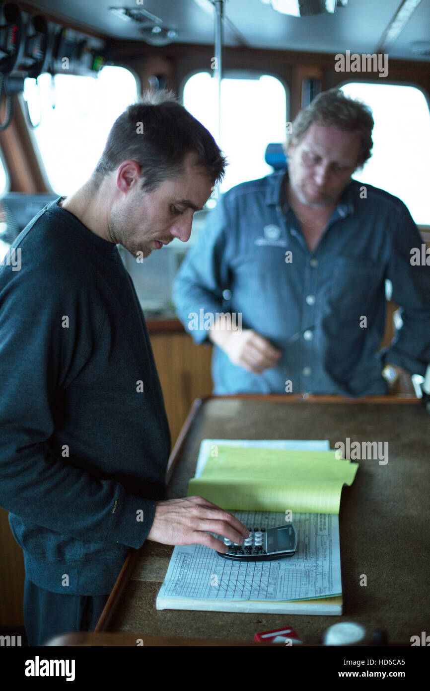 THE DEADLIEST CATCH, (from left): Jake Anderson, Captain Sig Hansen ...